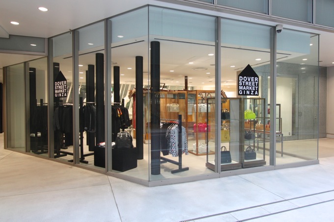 Off-White: An Italian Streetwear Brand that combines Luxury and Street ...