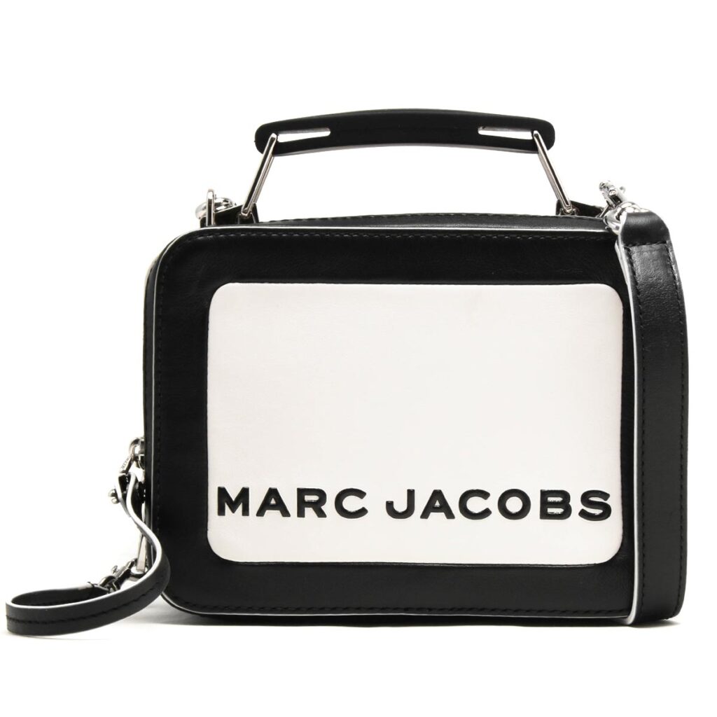 Marc Jacobs" is a brand that continues to evolve. | Street Buzz Japan